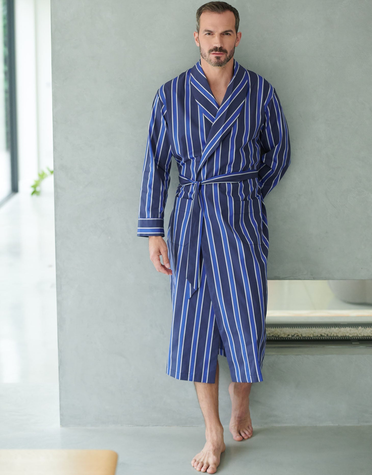 British Boxers Men's Dressing Gown in Royal Regimental Satin Stripe ...
