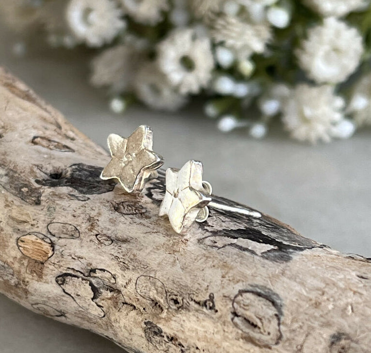 Recycled fine silver flower stud earrings | Country Living Marketplace.